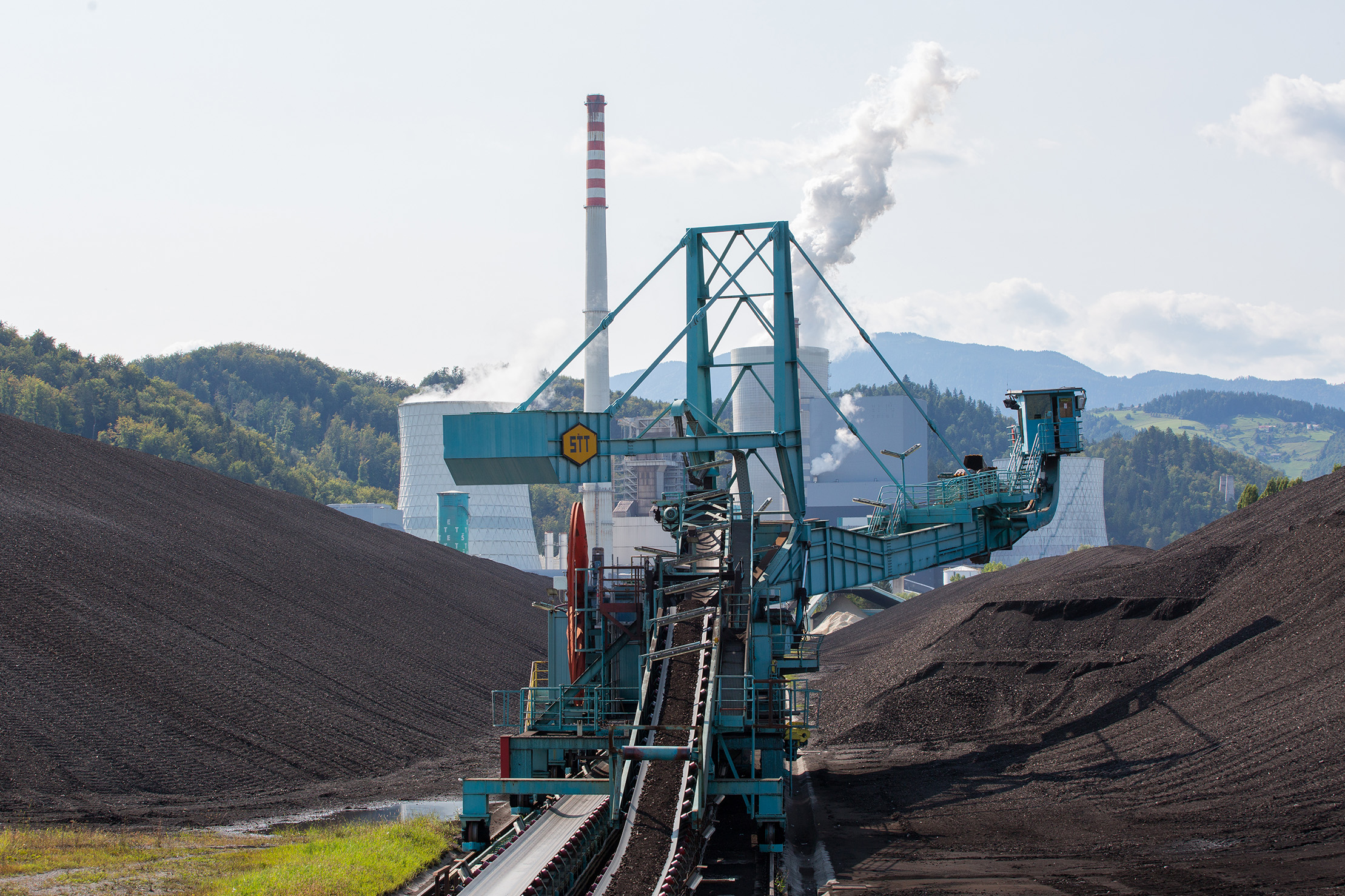 TEŠ COAL REQUIREMENTS EXCEED THE EXTRACTION CAPABILITY OF THE VELENJE ...